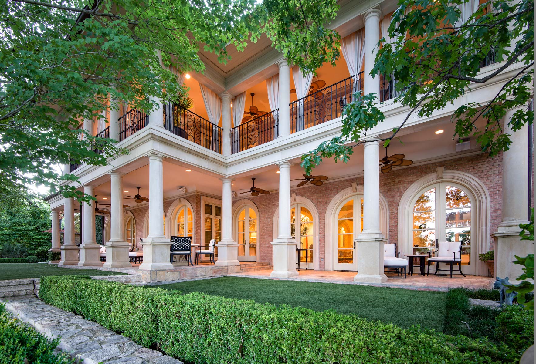 Home - CASTLES® Real Estate Network